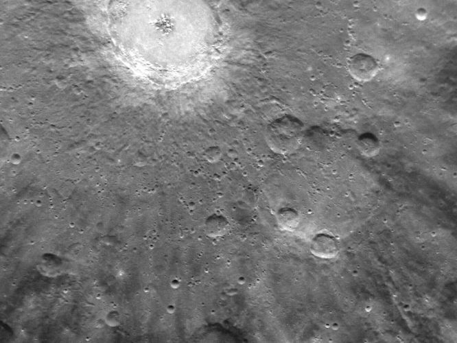 Sonda envia primeiras imagens da superfície de Mercúrio - Fotos - Ciência